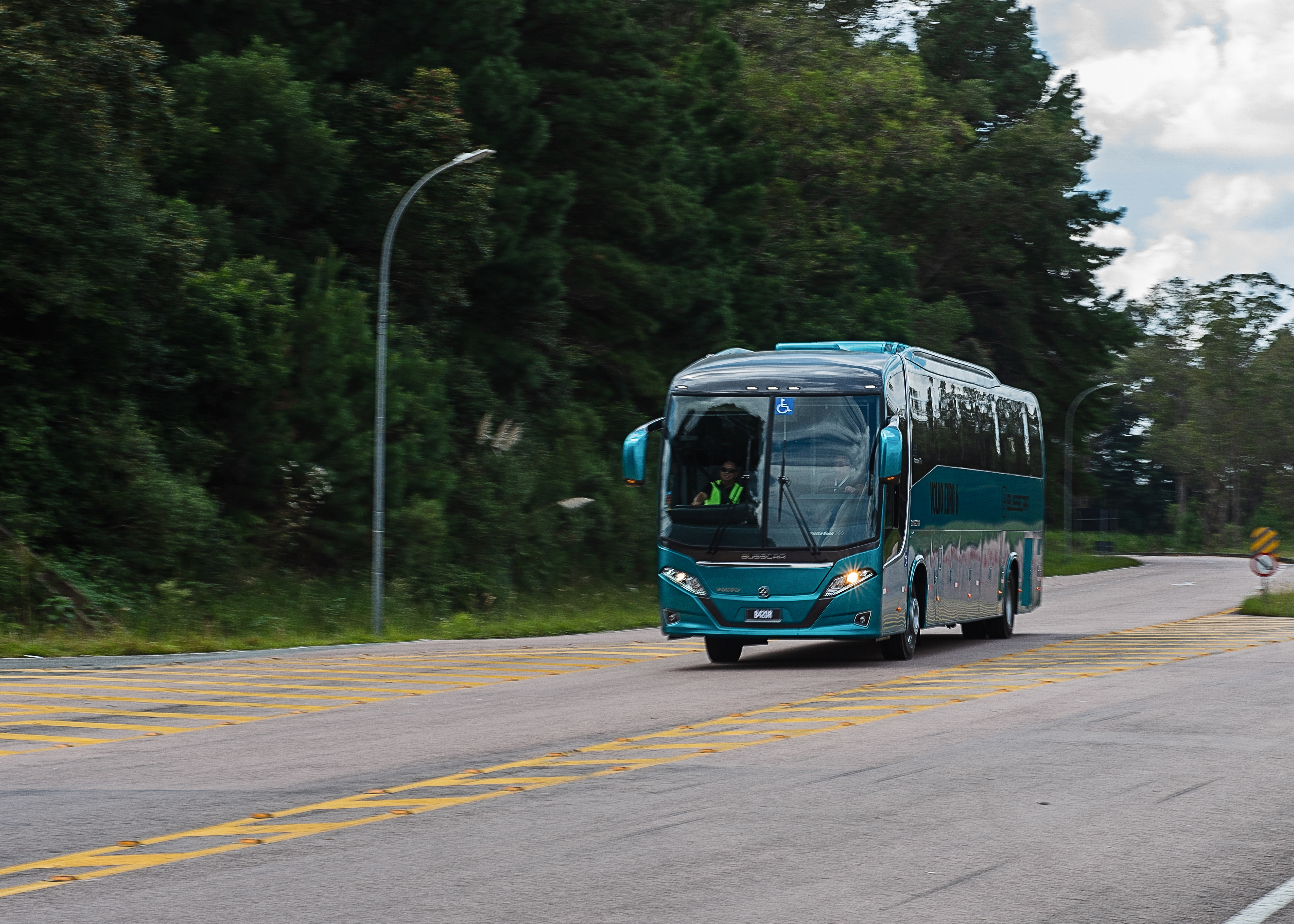Volvo fecha as primeiras vendas de seus novos ônibus rodoviários Euro 6