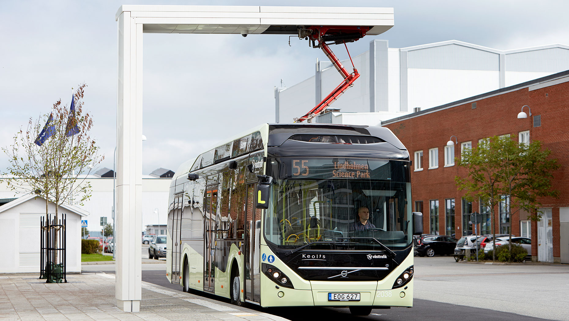 Swedish town of Värnamo goes electric | Volvo Buses