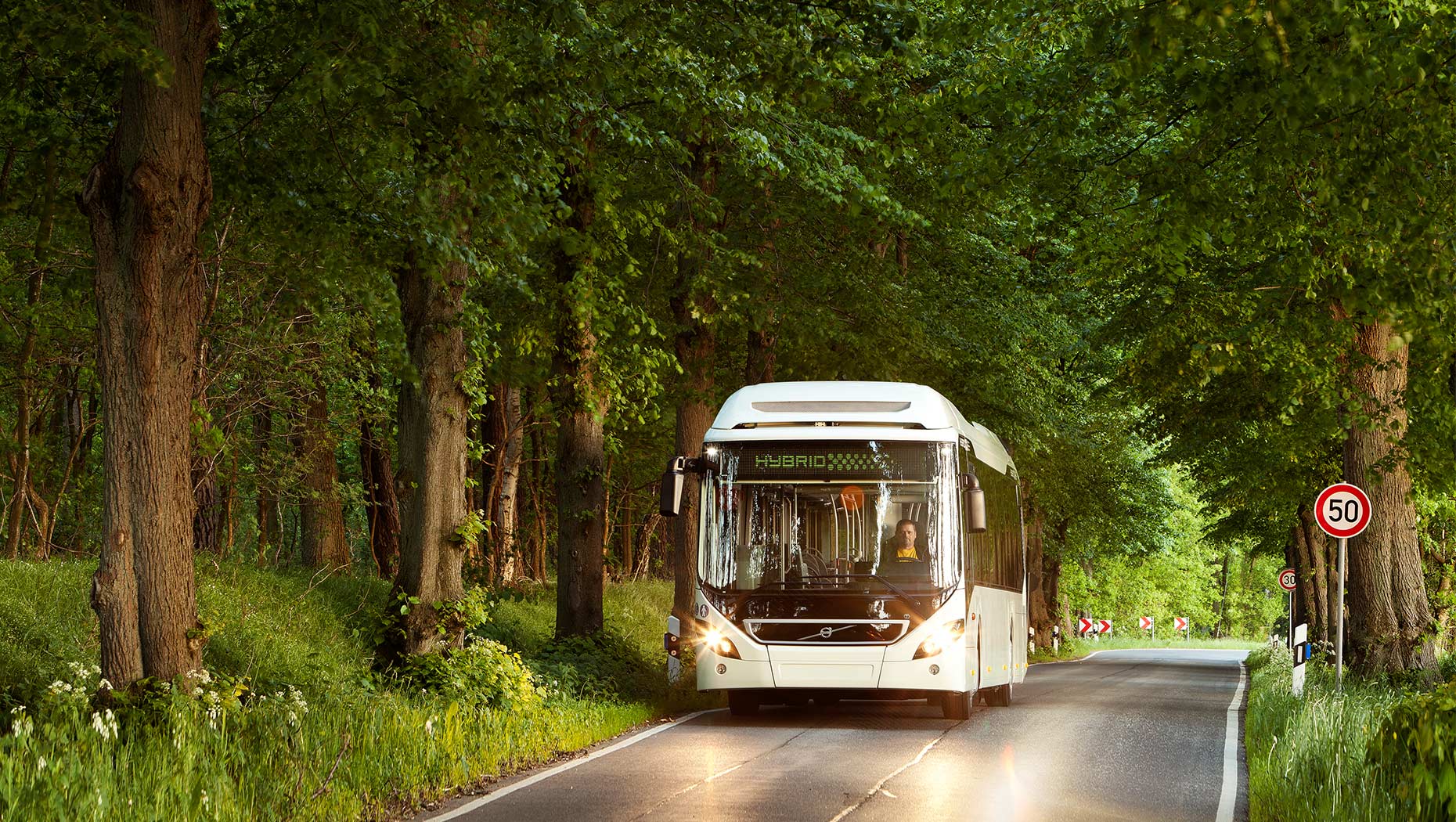 Volvo upgrades its full-hybrid buses | Volvo Buses