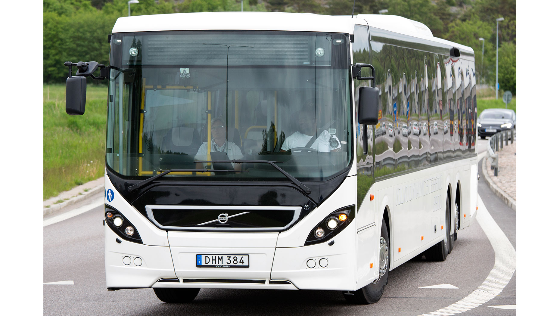 Volvo Dynamic Steering reduces the risk | Volvo Buses