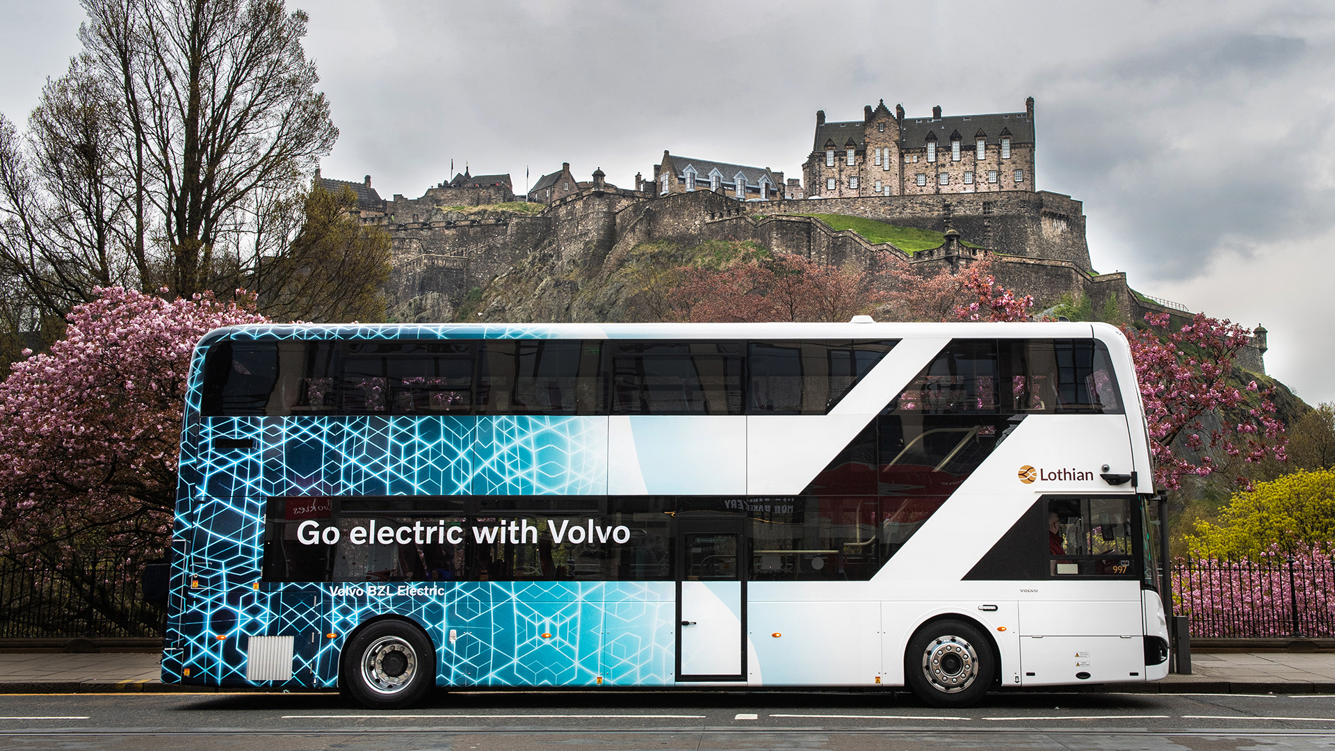 Third UK electric bus order confirmed