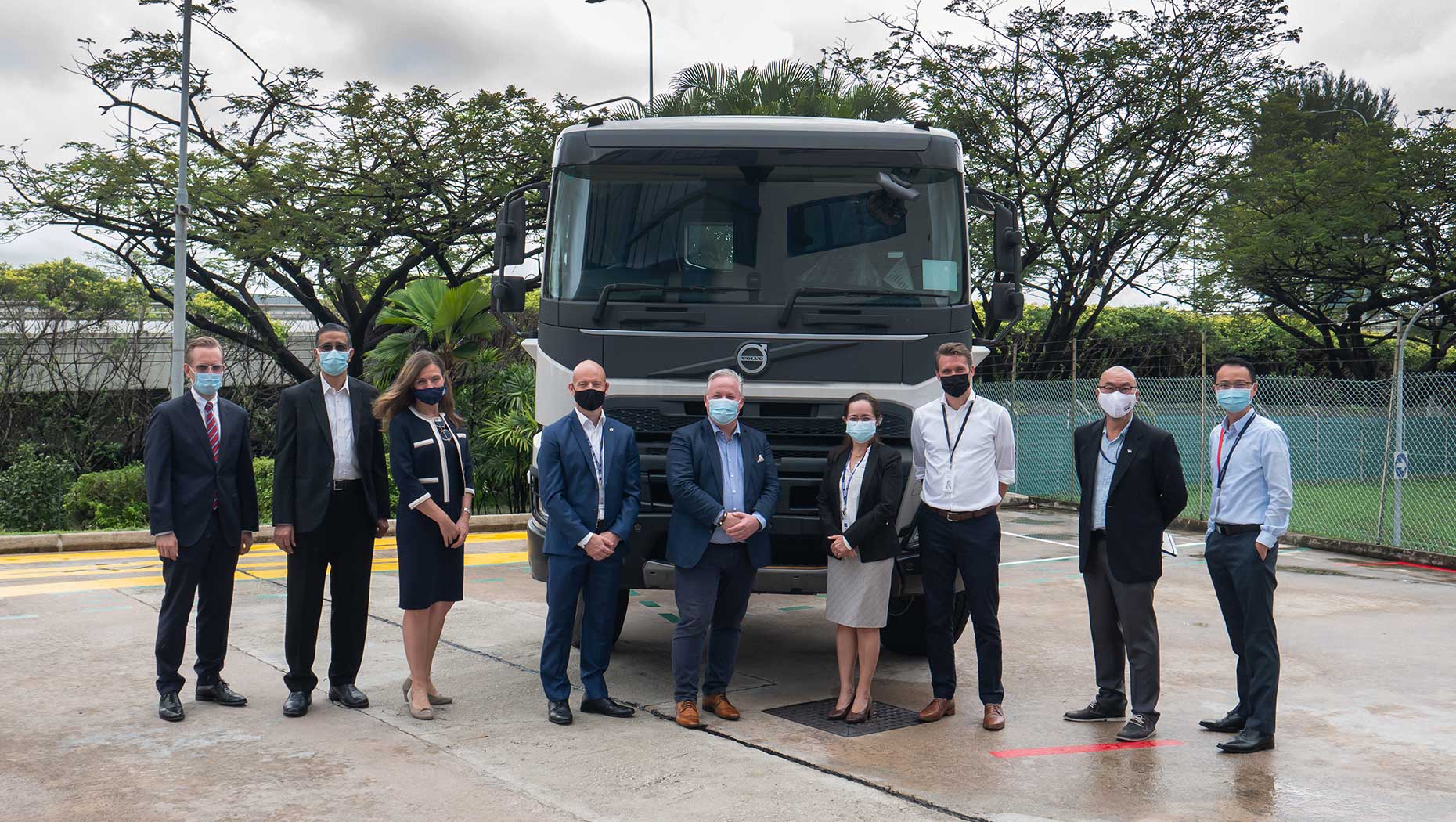 Volvo Group Singapore welcomes Ambassador of Sweden | Volvo Buses