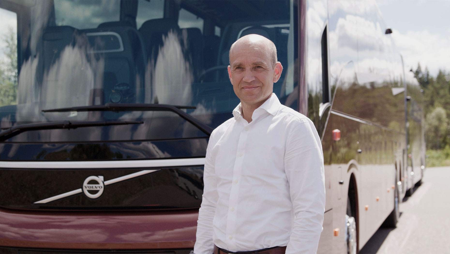 How our new coach platform engine saves fuel I Volvo Buses