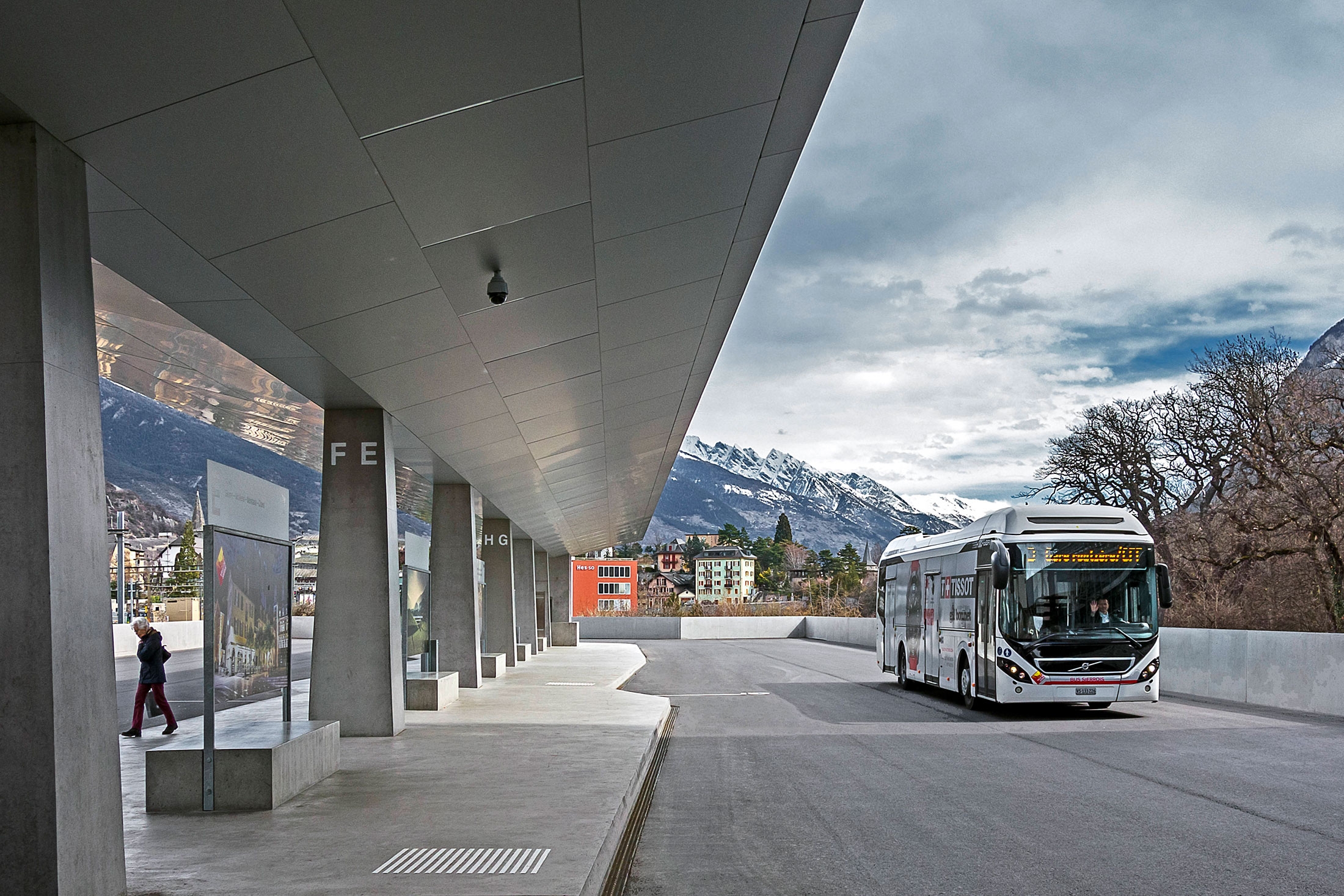 Swiss city first to connect its full hybrid fleet | Volvo Buses