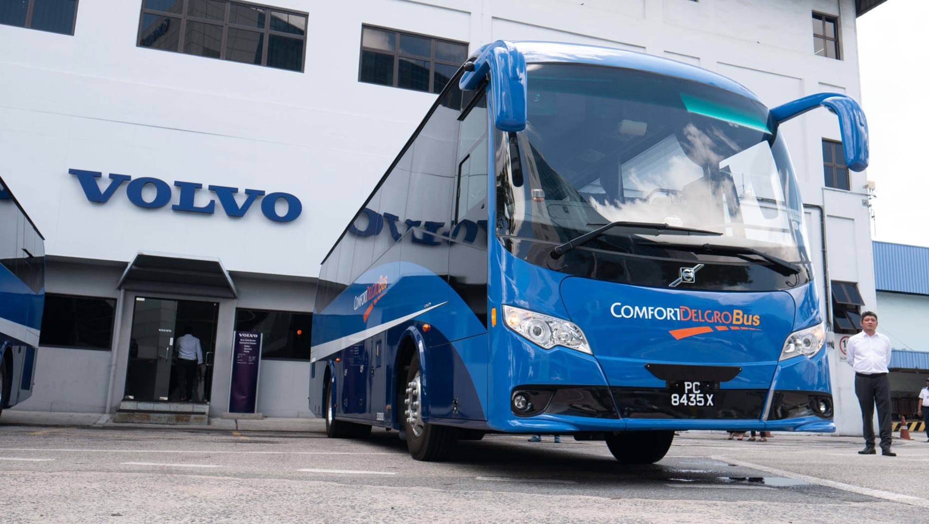Singapore’s first bus with anti-collision feature | Volvo Buses