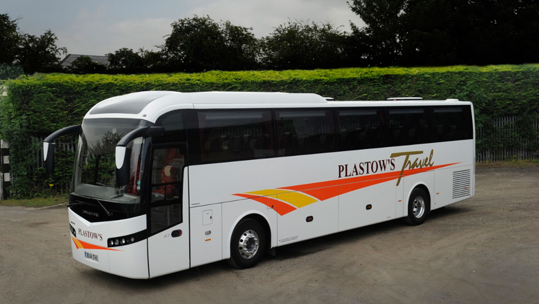 Plastows makes a return trip with Volvo B9R