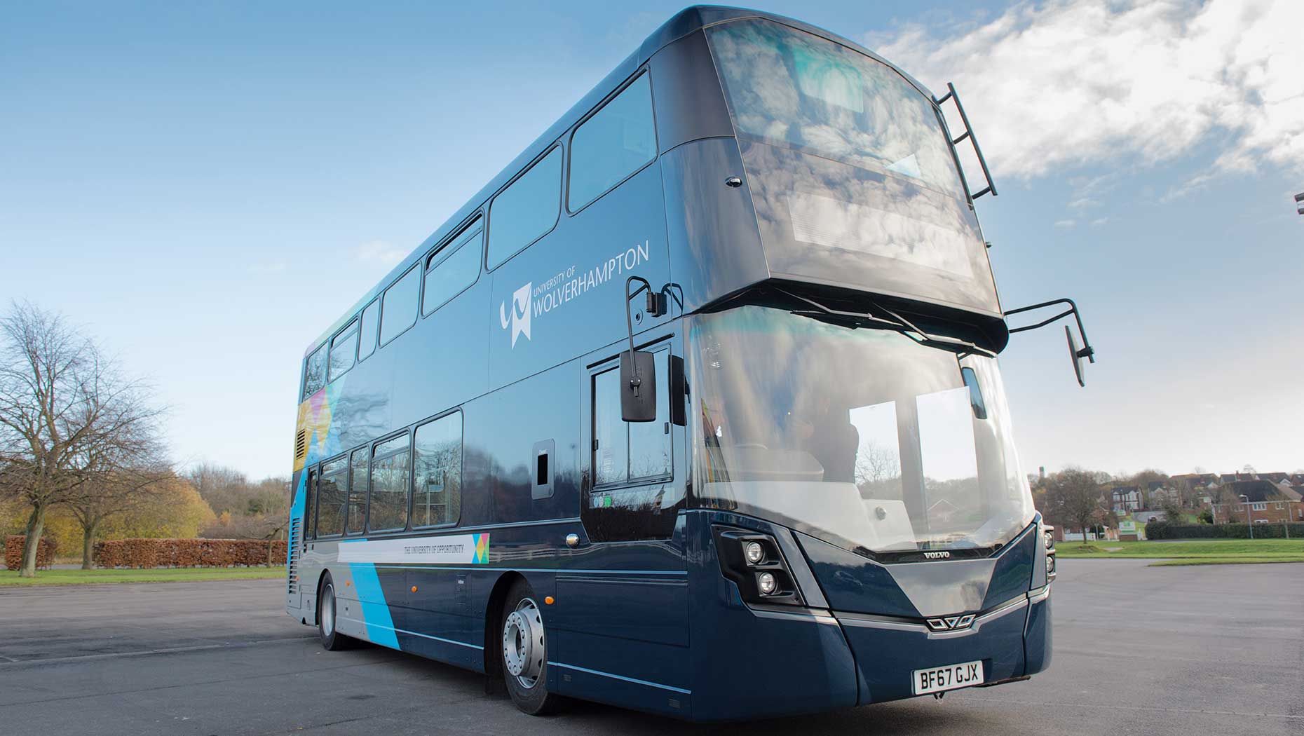 Volvo graduates with the University of Wolverhampton | Volvo Bus