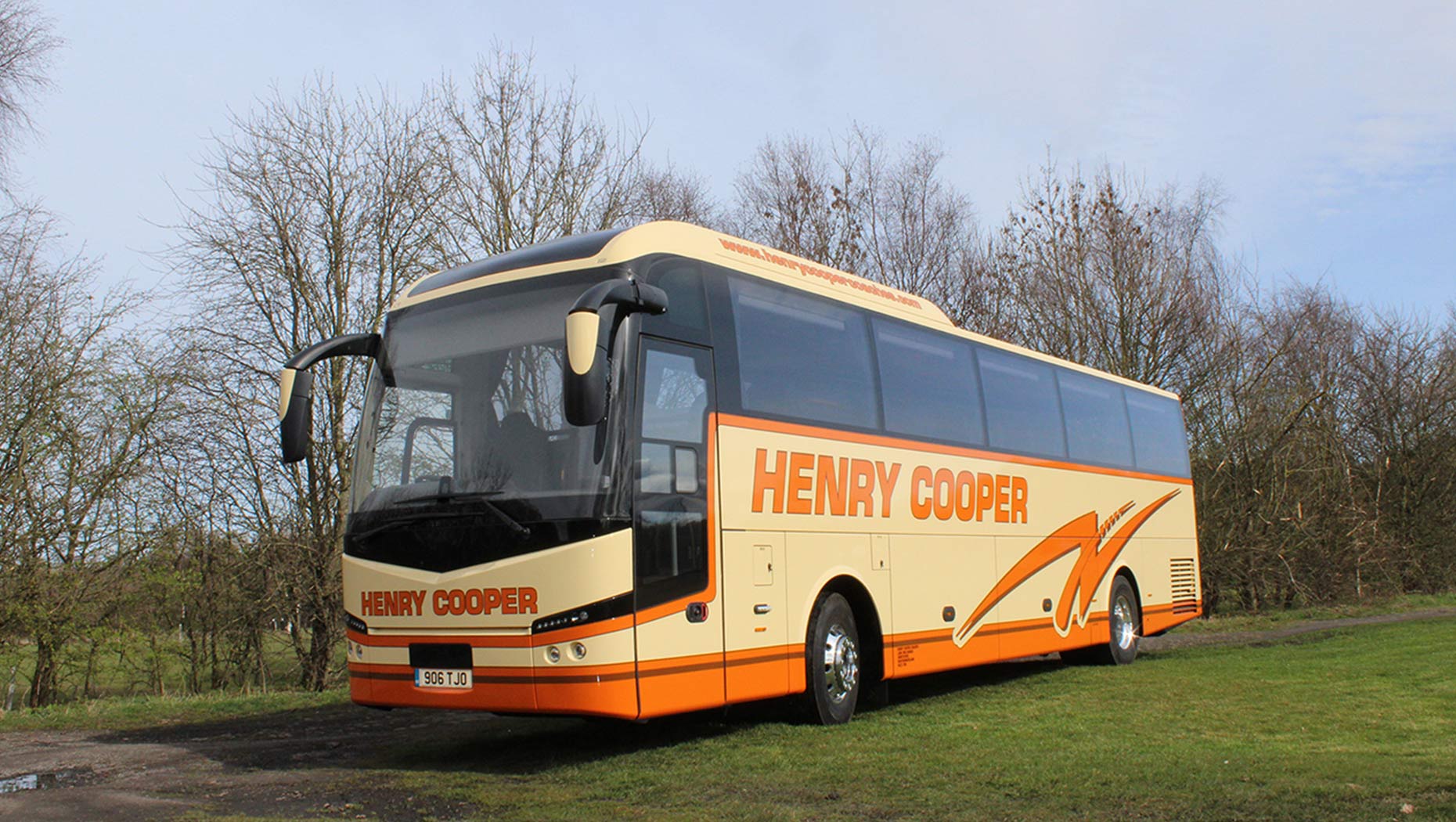Henry Cooper Coaches makes it a first with Volvo B11R | Volvo Bus