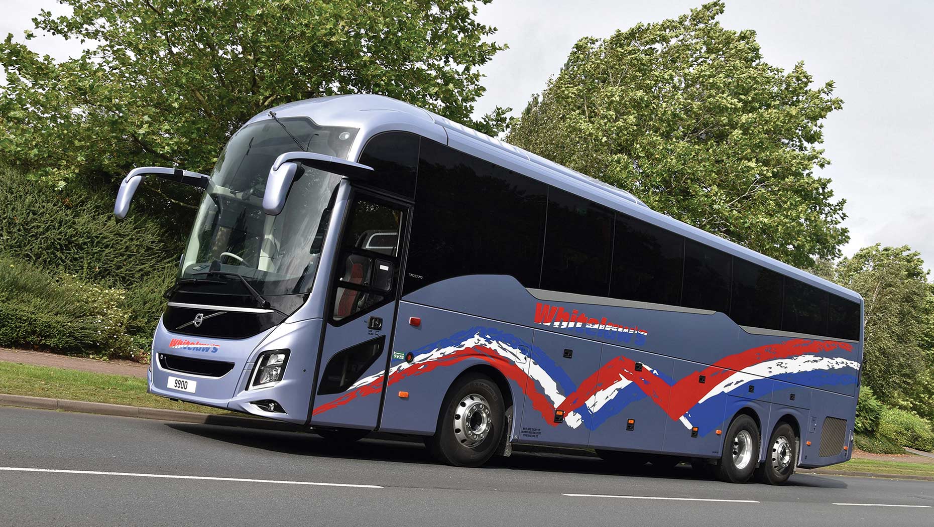 Whitelaws Coaches brings first Volvo 9900 to Scotland | Volvo Bus