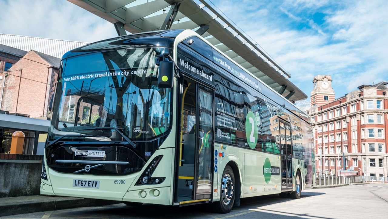 Mayoral approval as Volvo 7900e UK demonstration tour ‘kicks off’ with ...