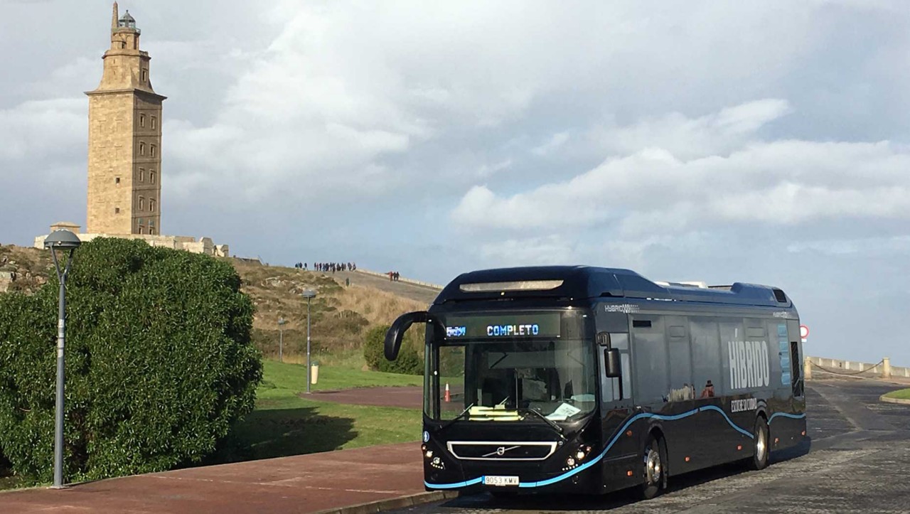 Strong demand for Volvos energy-efficient hybrid buses | Volvo Bus