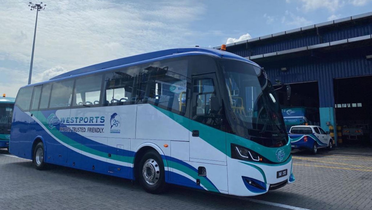 Volvo Buses support daily transportation of staff at Westports Malaysia ...