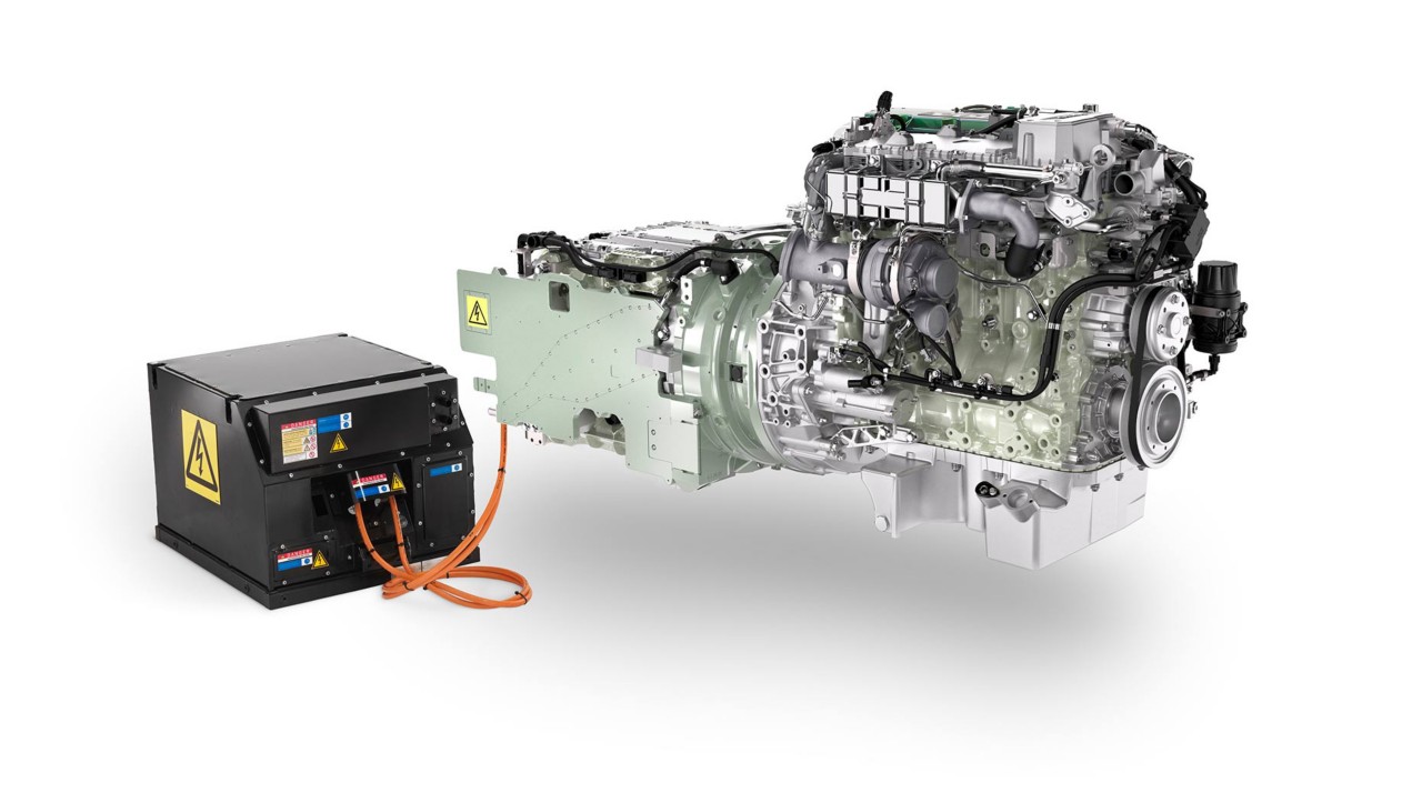 Volvo’s new self-charging bus can now drive longer and emission-free on ...